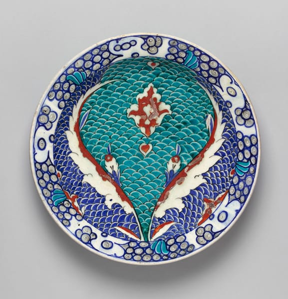 Dish with Scales and a Pair of Saz Leaves | Louvre Abu Dhabi